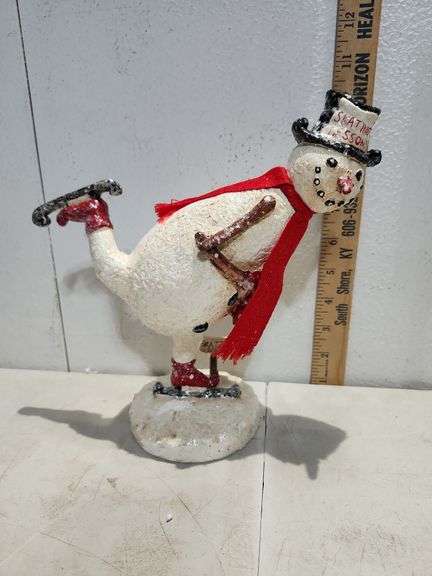 New In Box Paul Gordon ESC 2002 Skating Lessons Snowman - Auction Ohio