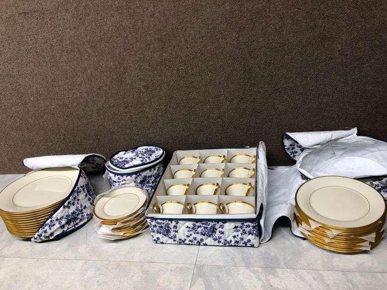 Lenox China Dinnerware - Auction Ohio