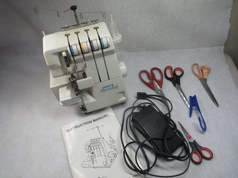 Sewing Machine - Auction Ohio