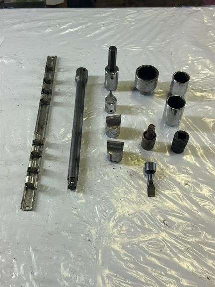 Assorted Mac tools - Auction Ohio