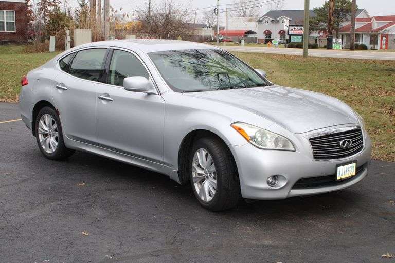 2011 Infiniti M37x Four-Door Sedan - Auction Ohio