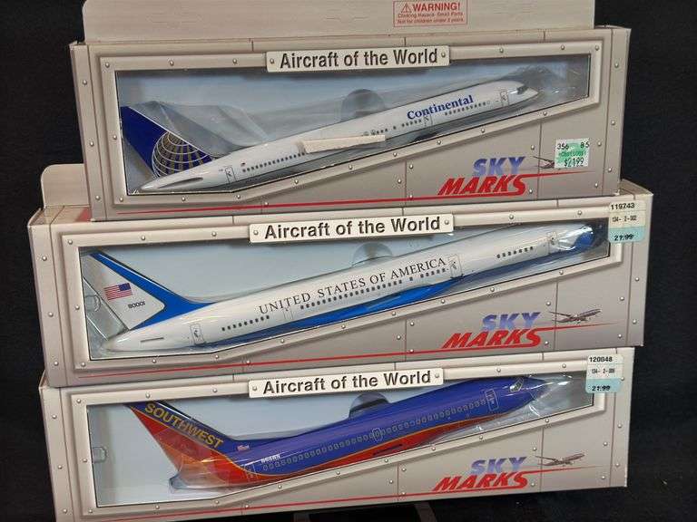 Sky Marks Aircraft Models - Auction Ohio