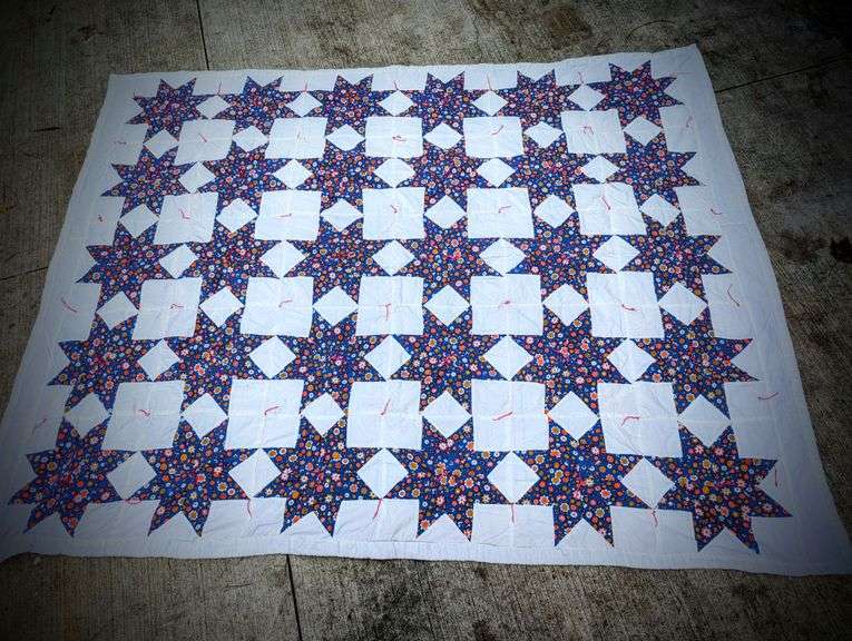 Vintage Handmade Star Quilt with Ties - Auction Ohio