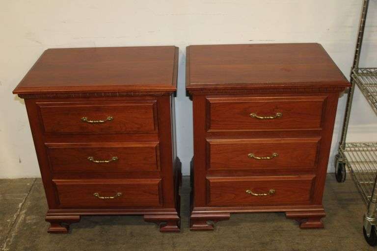 Colonial Cherry Bedside Chests - Auction Ohio