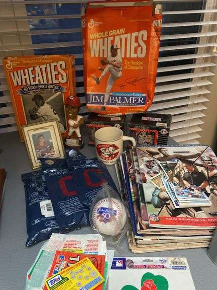 Large collection of baseball memorabilia - signed Jim Palmer Wheaties ...