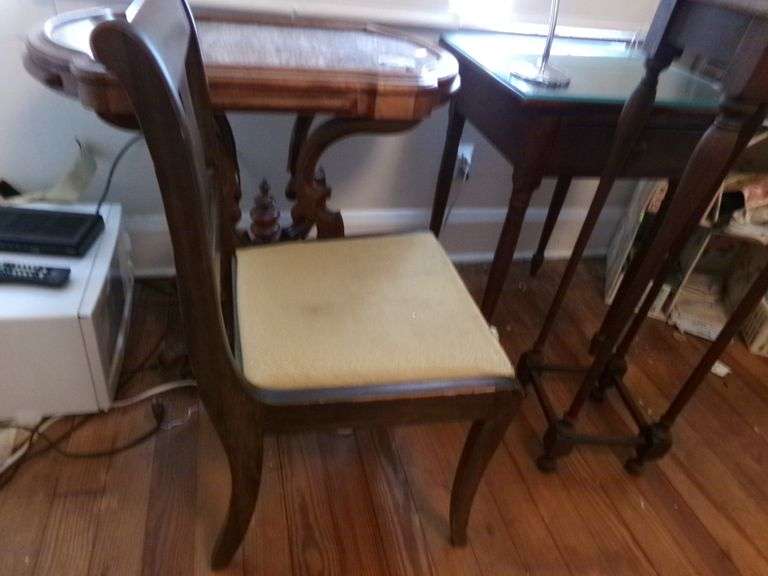 Misc. Tables - Auction Ohio