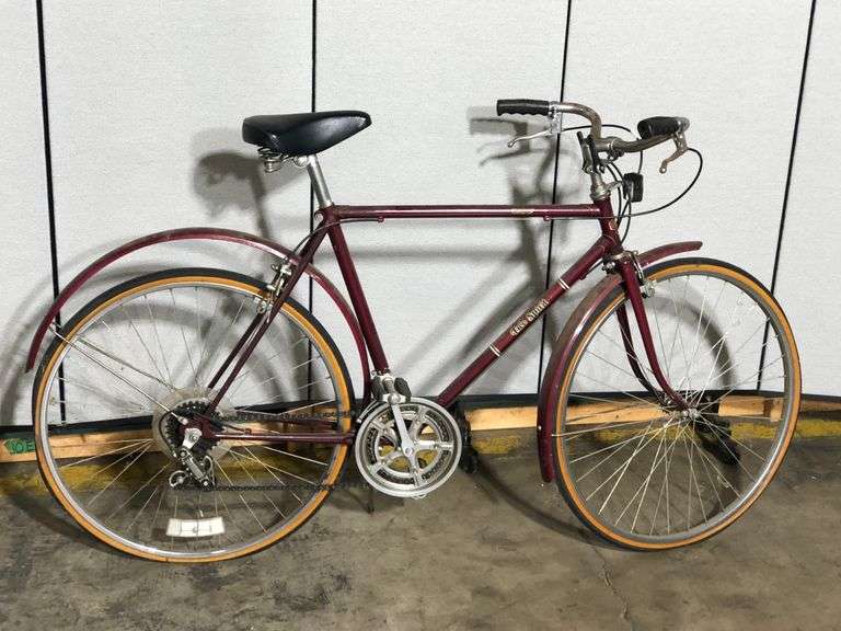 Men's Free Spirit Bicycle - Auction Ohio