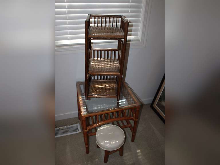 Rattan Table, Étagère & Stool - Auction Ohio