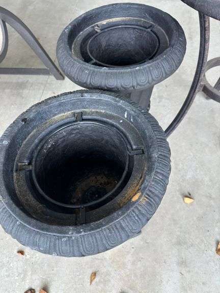 Metal planter, table - Auction Ohio