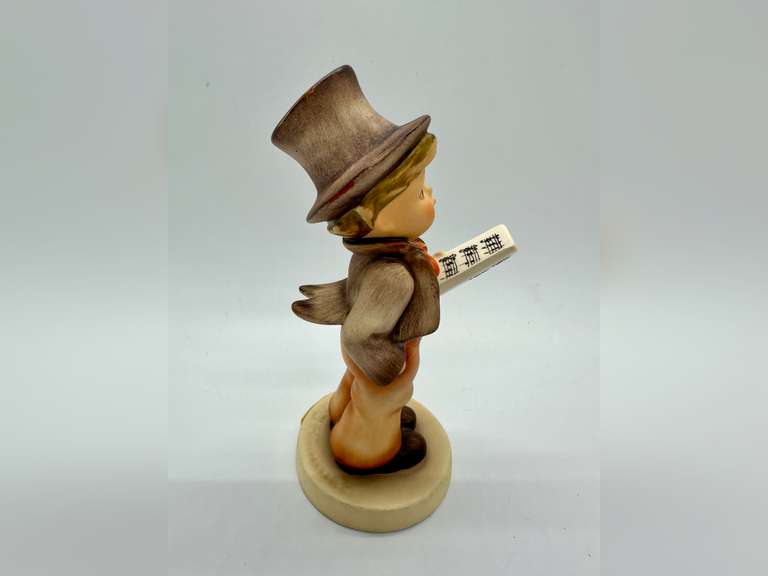 Hummel "Street Singer" Signed - Auction Ohio