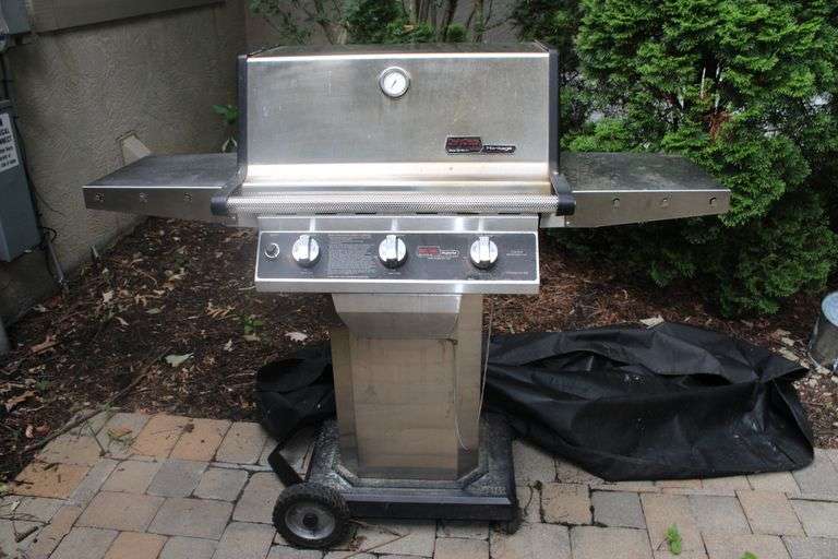 Chef's Choice Heritage Gas Grill - Auction Ohio