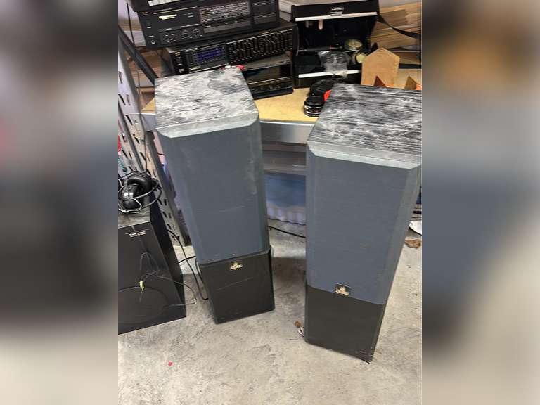 Vintage stereo equip, Duke speakers - Auction Ohio