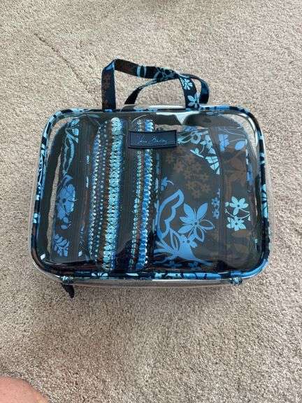 Vera Bradley gift set - Auction Ohio
