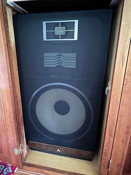 Stereo Speakers - Auction Ohio