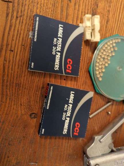 Hand primer - Auction Ohio