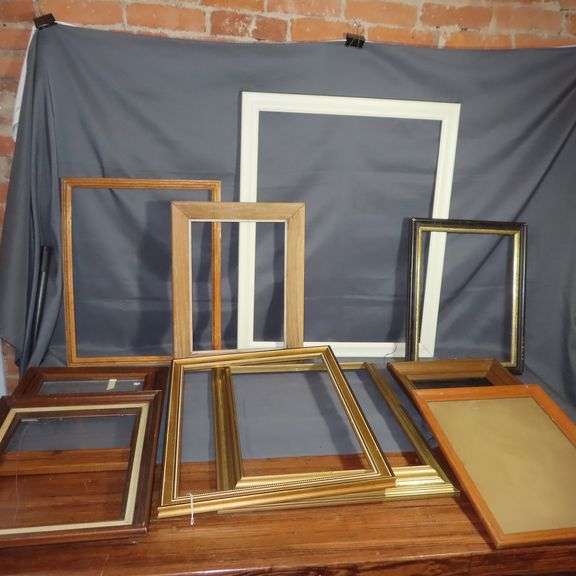 Assorted Wood Frames - Auction Ohio