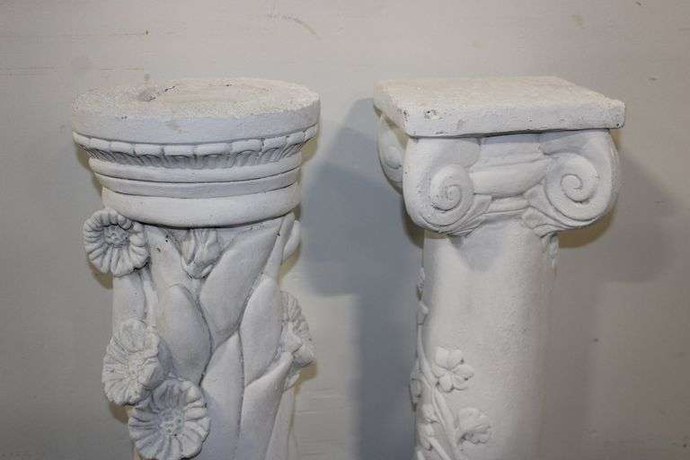 Classical Display Columns - Auction Ohio