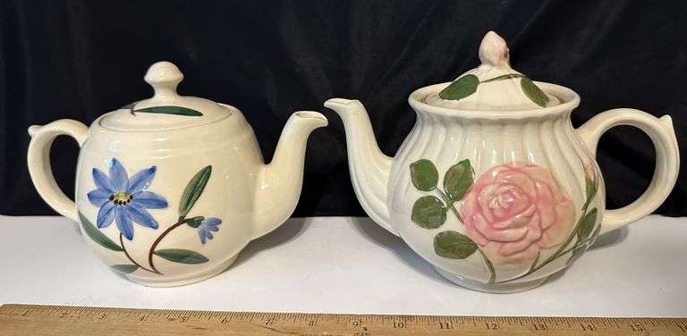 Shawnee Pottery Teapots - Auction Ohio