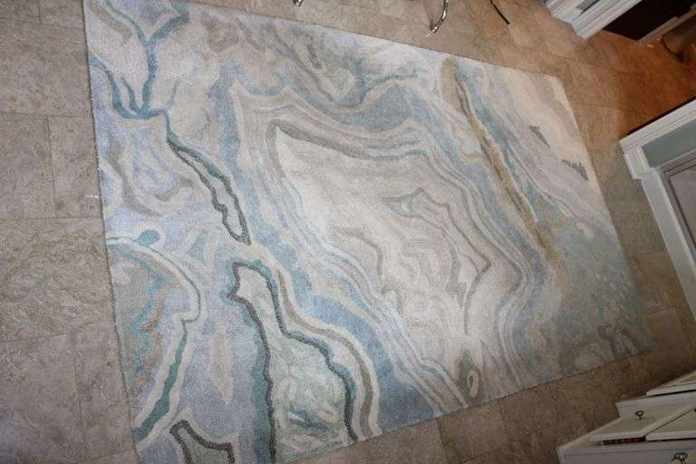 Geode Pattern Rug - Auction Ohio