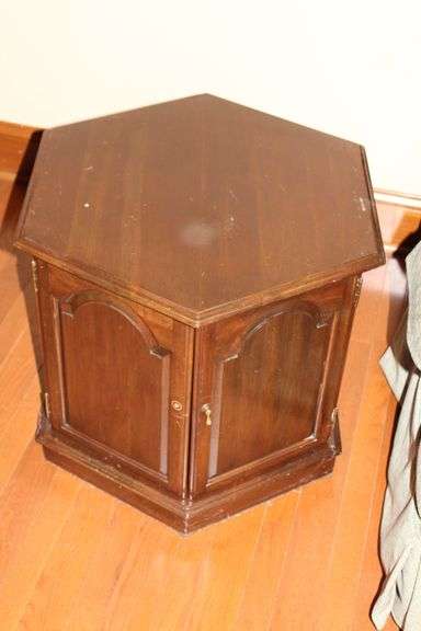Hexagonal Cabinet - Auction Ohio
