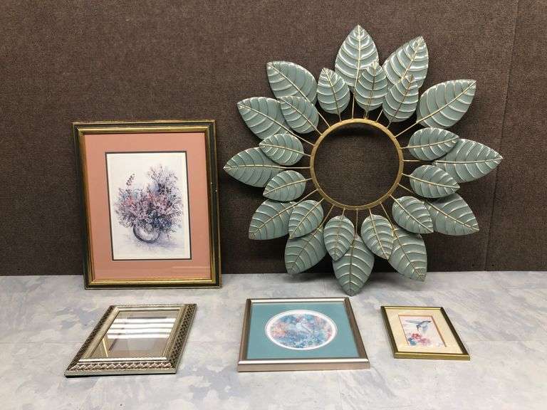 Decorative Wall Group - Auction Ohio