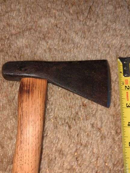 Authentic tomahawk trade ax - Auction Ohio