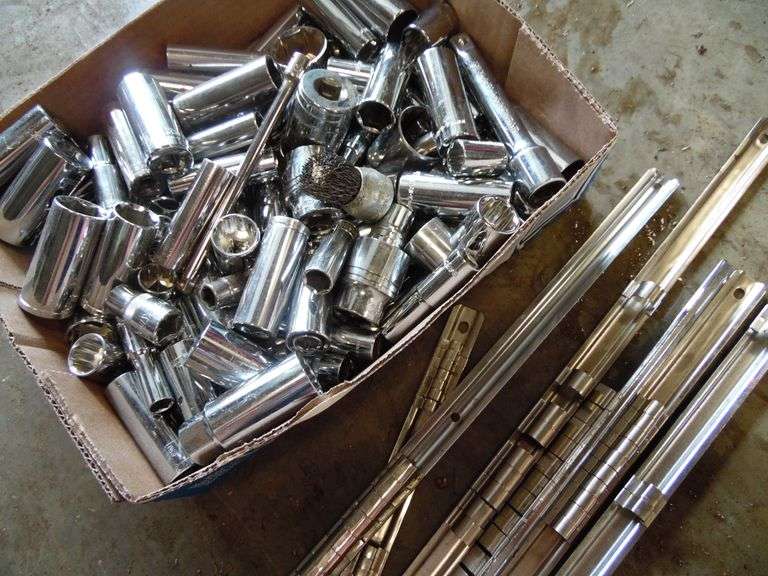 Assorted Sockets - Auction Ohio