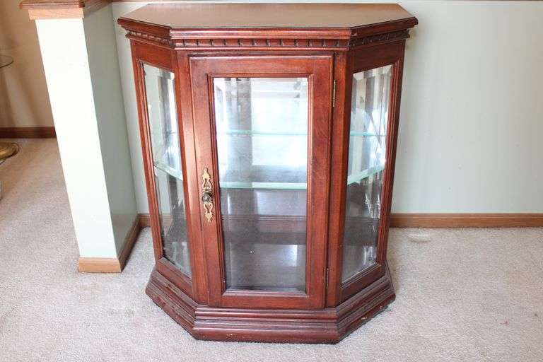 Curio Cabinet - Auction Ohio