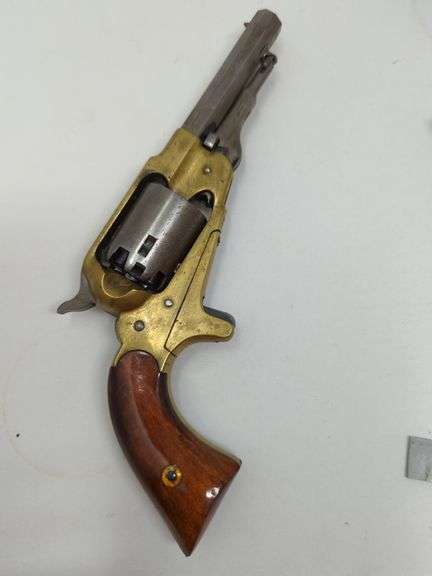 31 caliber pocket pistol - Auction Ohio