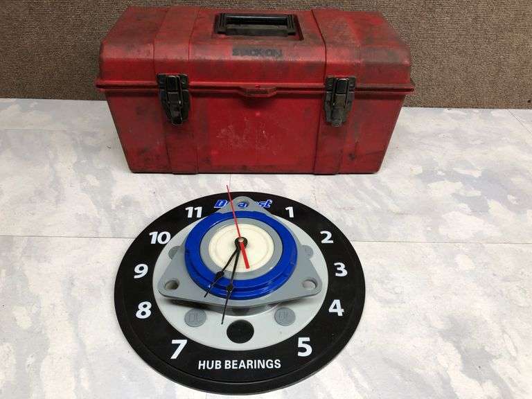 Toolbox and Clock - Auction Ohio