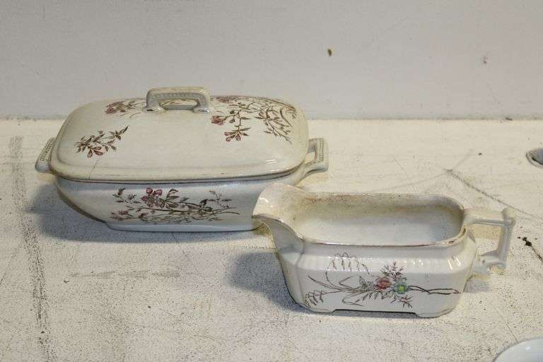 Antique Royal Ironstone - Auction Ohio