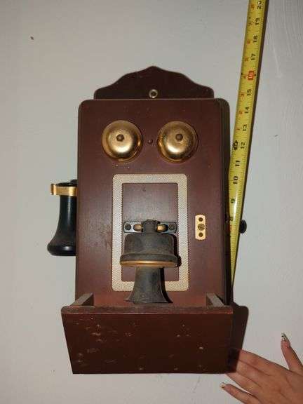 1950s Audition 8 Transistor Telephone Style Wall Radio - Auction Ohio