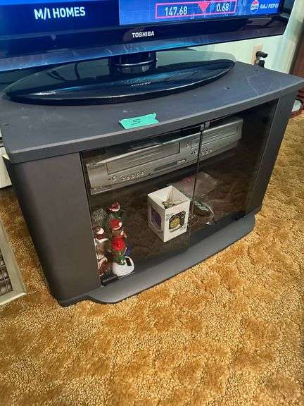 Television Stand - Auction Ohio