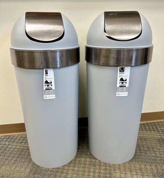 Pair of Office Waste Cans D - Auction Ohio