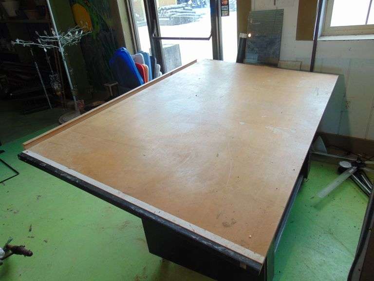 Drafting table - Auction Ohio