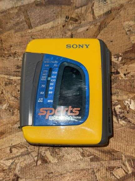 Sony Sports Walkman - Auction Ohio
