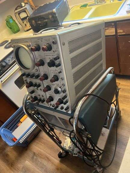 Oscilloscope & Cart - Auction Ohio