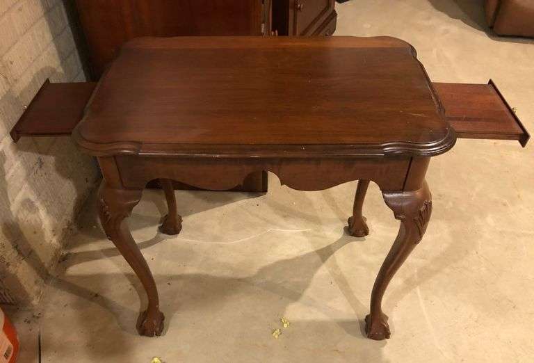 Ethan Allen Georgian Court Tea Table - Auction Ohio