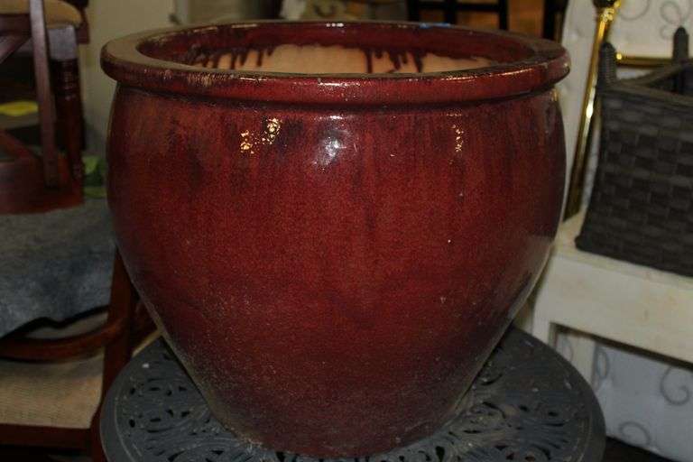 Rust Ceramic Planter - Auction Ohio