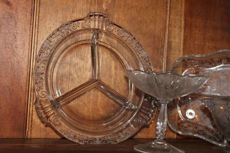 Chantilly Glass Serveware - Auction Ohio