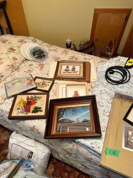 Wall Art and Frames - Auction Ohio