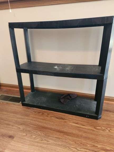 Plastic 3 Tier Shelf - Auction Ohio