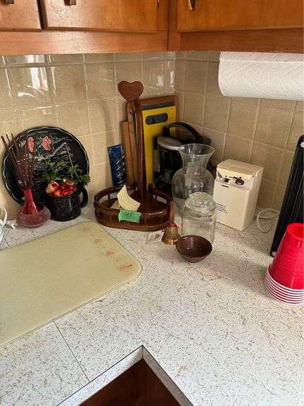 Kitchen Items - Auction Ohio