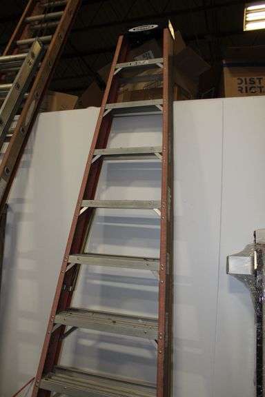10 Foot Ladder - Auction Ohio