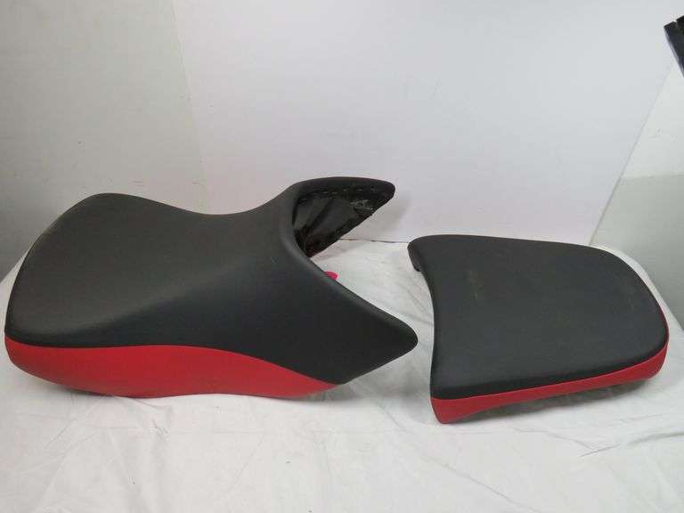 R1200GS ADV like NEW front and rear seat - Auction Ohio