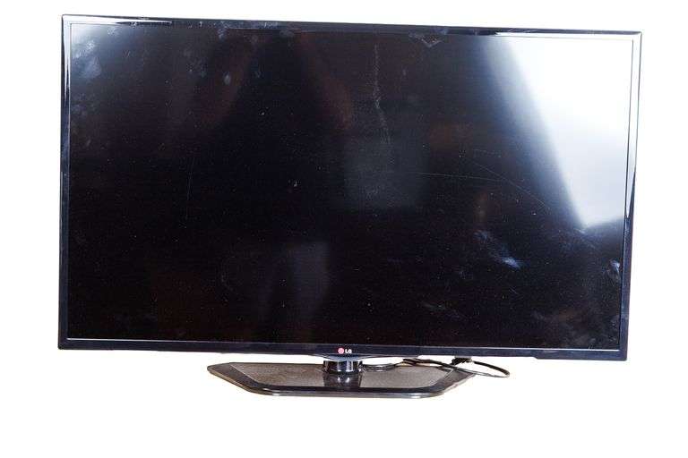 LG 50" Flat Screen TV - Auction Ohio