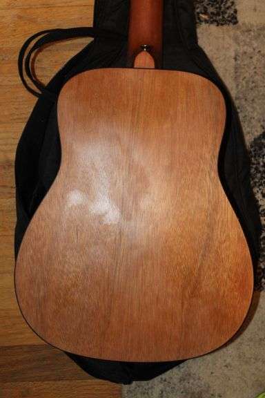 Yamaha FG-Junior Classical Six String Guitar - Auction Ohio