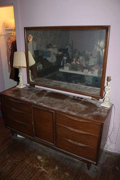 MCM Dresser & Mirror - Auction Ohio