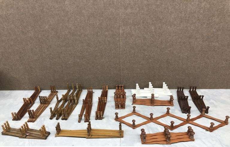 Expandable Racks - Auction Ohio