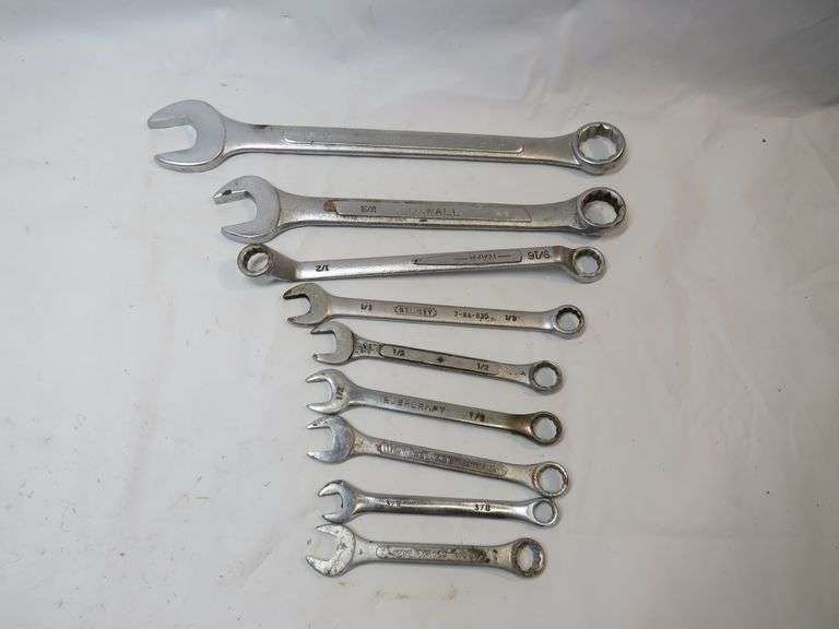 Assortment of Wrenches - Auction Ohio
